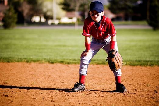 MINORLY Definition & Meaning - Merriam-Webster