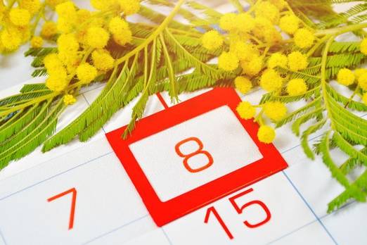 HEARTTHROB Definition & Meaning - Merriam-Webster