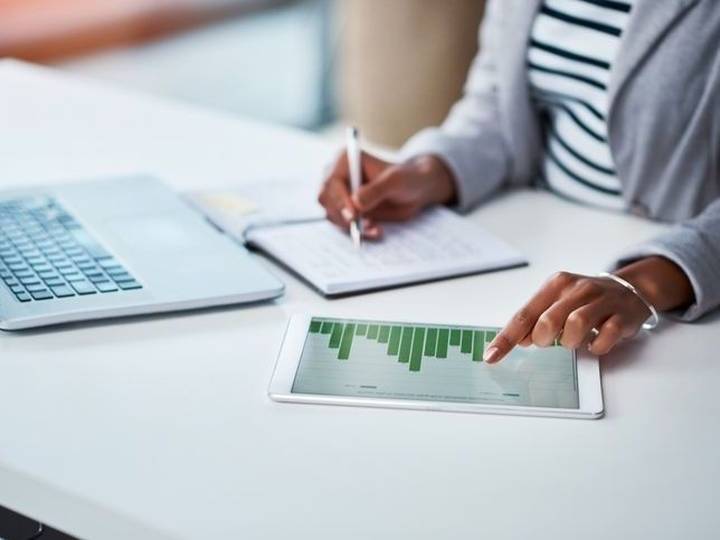 What's the Difference Between ‘Rapport’ and ‘Report’? | Merriam-Webster