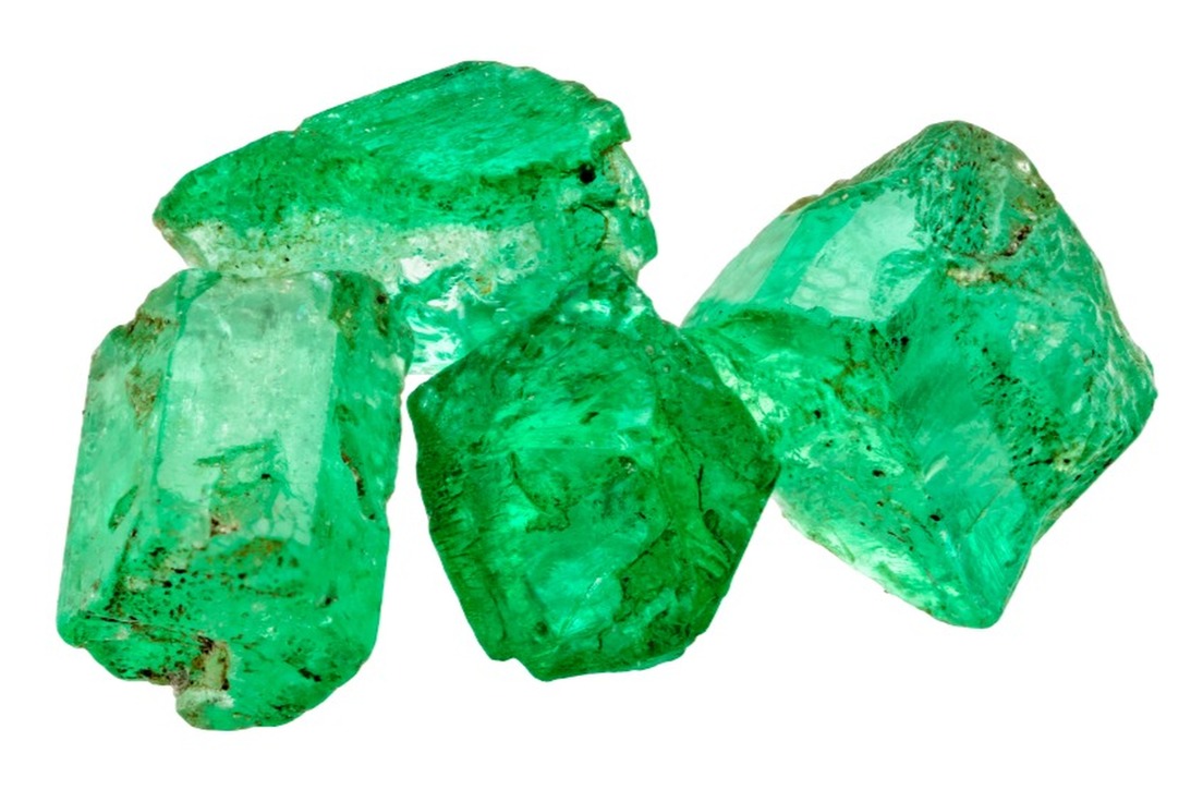 smaragdine - 5 Better Ways to Say 'Green' | Merriam-Webster