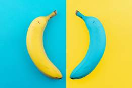 banana-mirrored