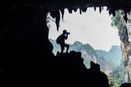 SPELUNKER Definition & Meaning - Merriam-Webster